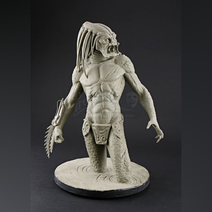 Full Body Predator Maquette | AVP: ALIEN VS. PREDATOR (2004)