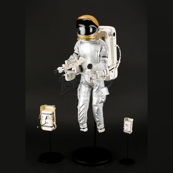 Large Scale Model Miniature Astronaut Scale backpacks | JAMES BOND ...