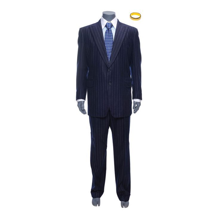 Jordan Belforts (DiCaprio) Opening Bullpen Scene Suit with Wedding Band ...