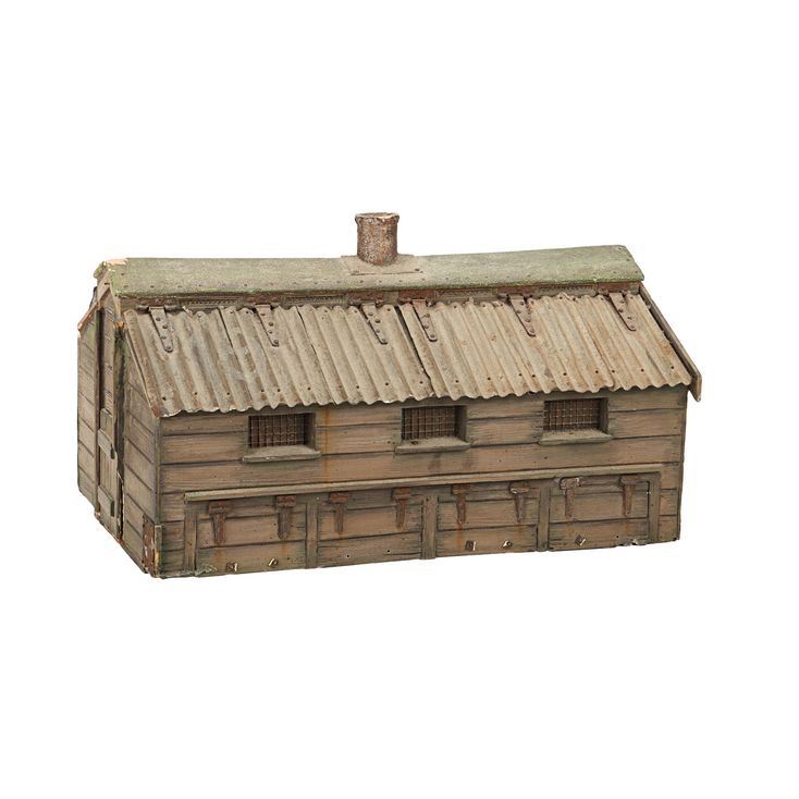 Lot #982: CHICKEN RUN (2000) - Chicken Hut Number 19 Model Miniature