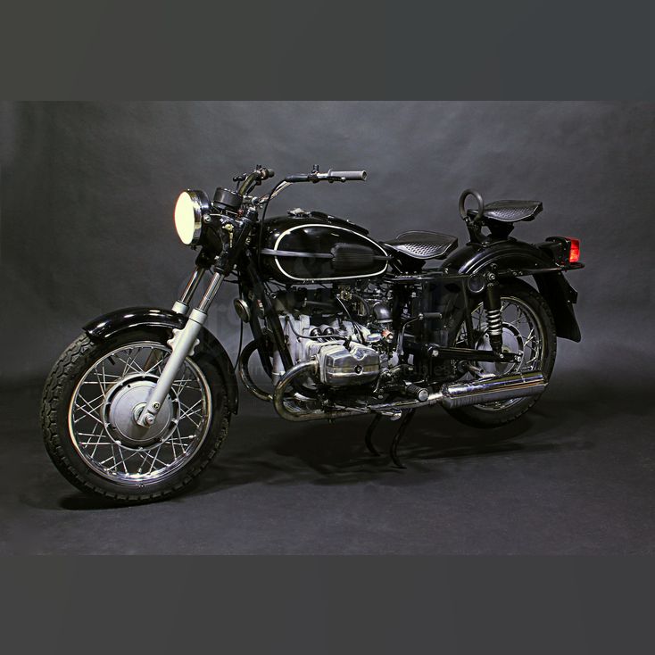 Annas (Naomi Watts) Motorbike | EASTERN PROMISES (2007)