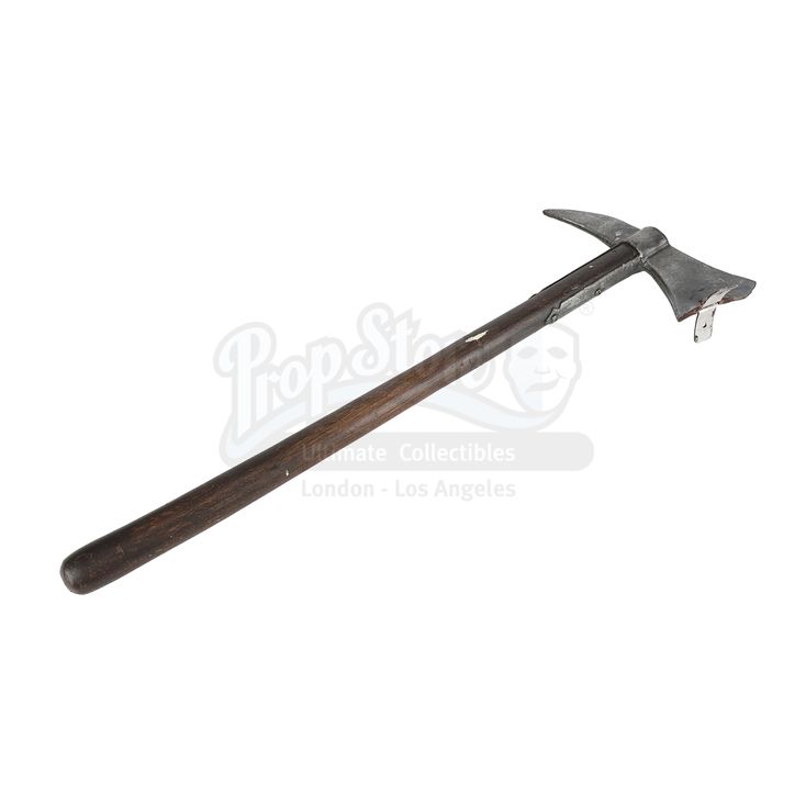 Elizabeths (Lily James) SFX Axe | PRIDE AND PREJUDICE AND ZOMBIES (2016)
