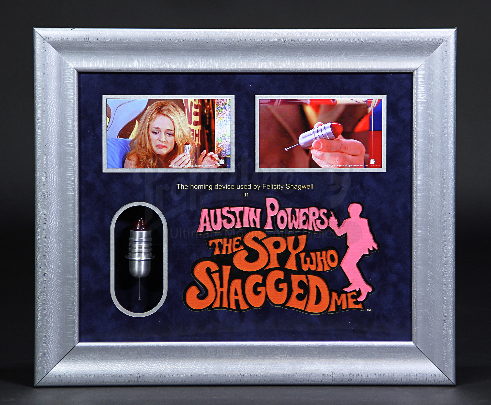 Felicity Shagwells (Heather Graham) Fat Bastard Light Up Homing Device ...