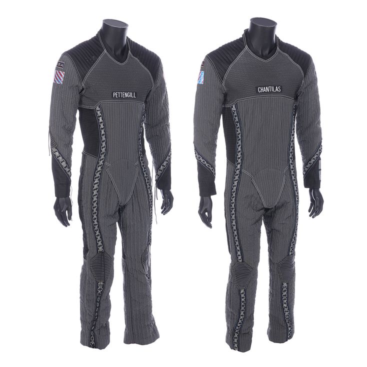 Pettengill (Simon Baker) and Chantilas (Terence Stamp) Mars 1 Coveralls | RED PLANET (2000)