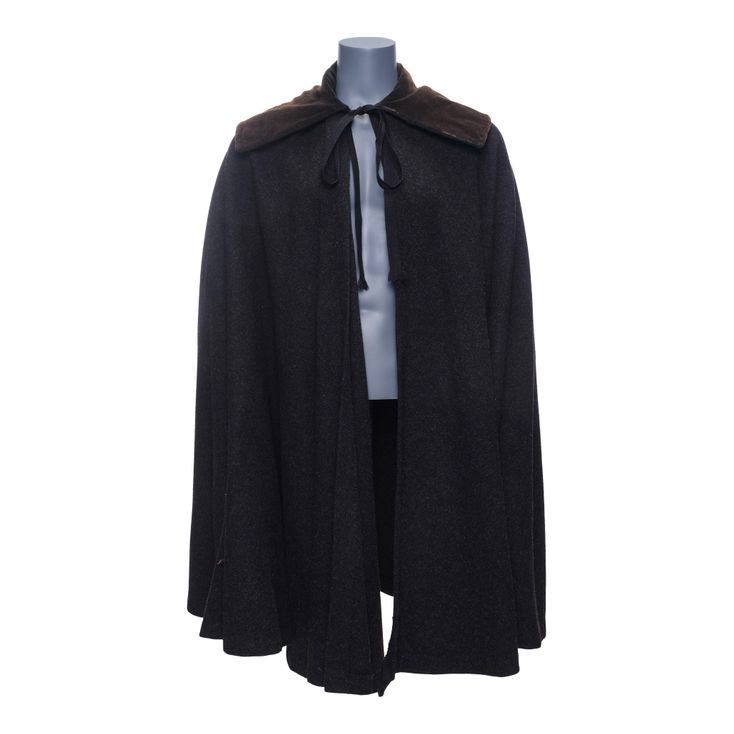 394. D'Artagnan's (Michael York) Cape ### THE THREE MUSKETEERS (1973)