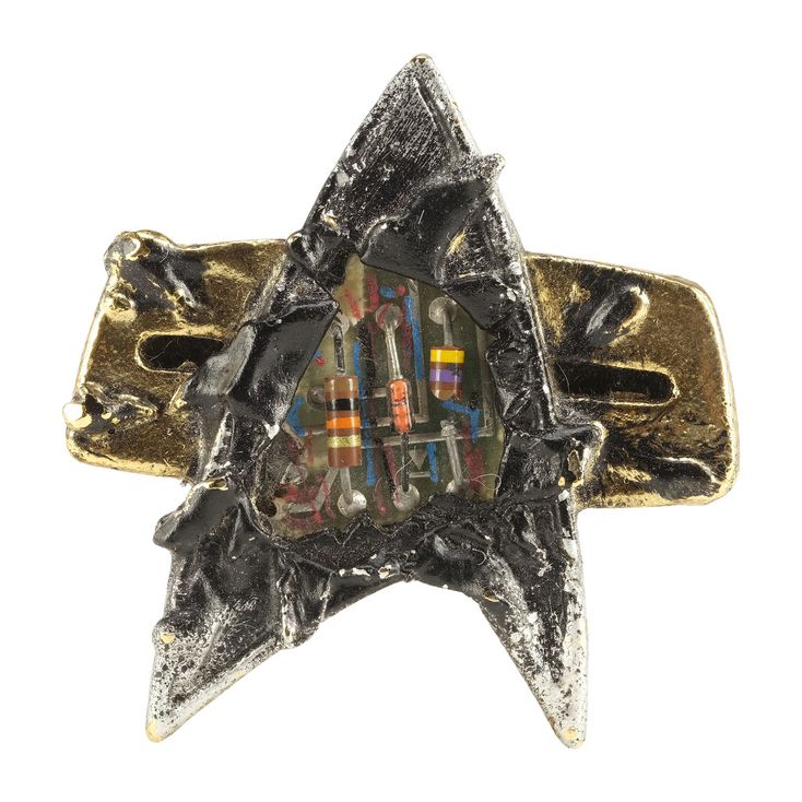 Lot # 1549: STAR TREK: FIRST CONTACT (1996) - Borg-Assimilated Combadge ...