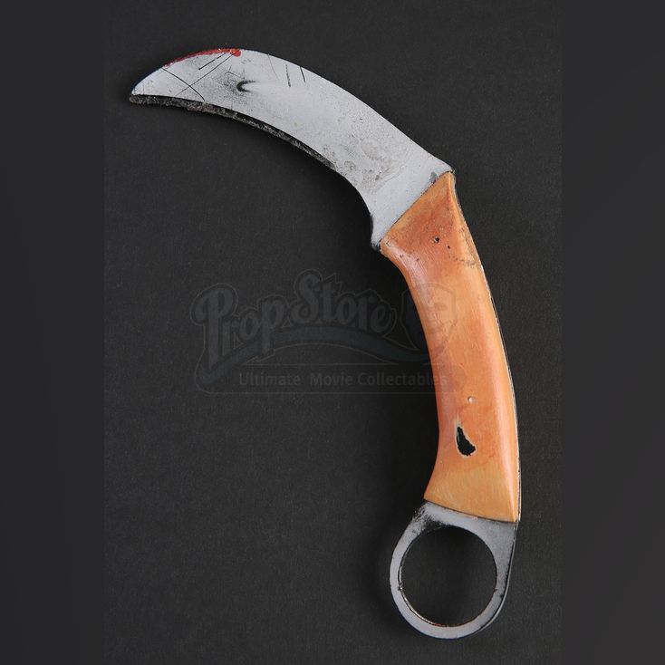 Hannibal Lecters (Mads Mikkelsen) Bloody Stunt Curved Knife | HANNIBAL ...