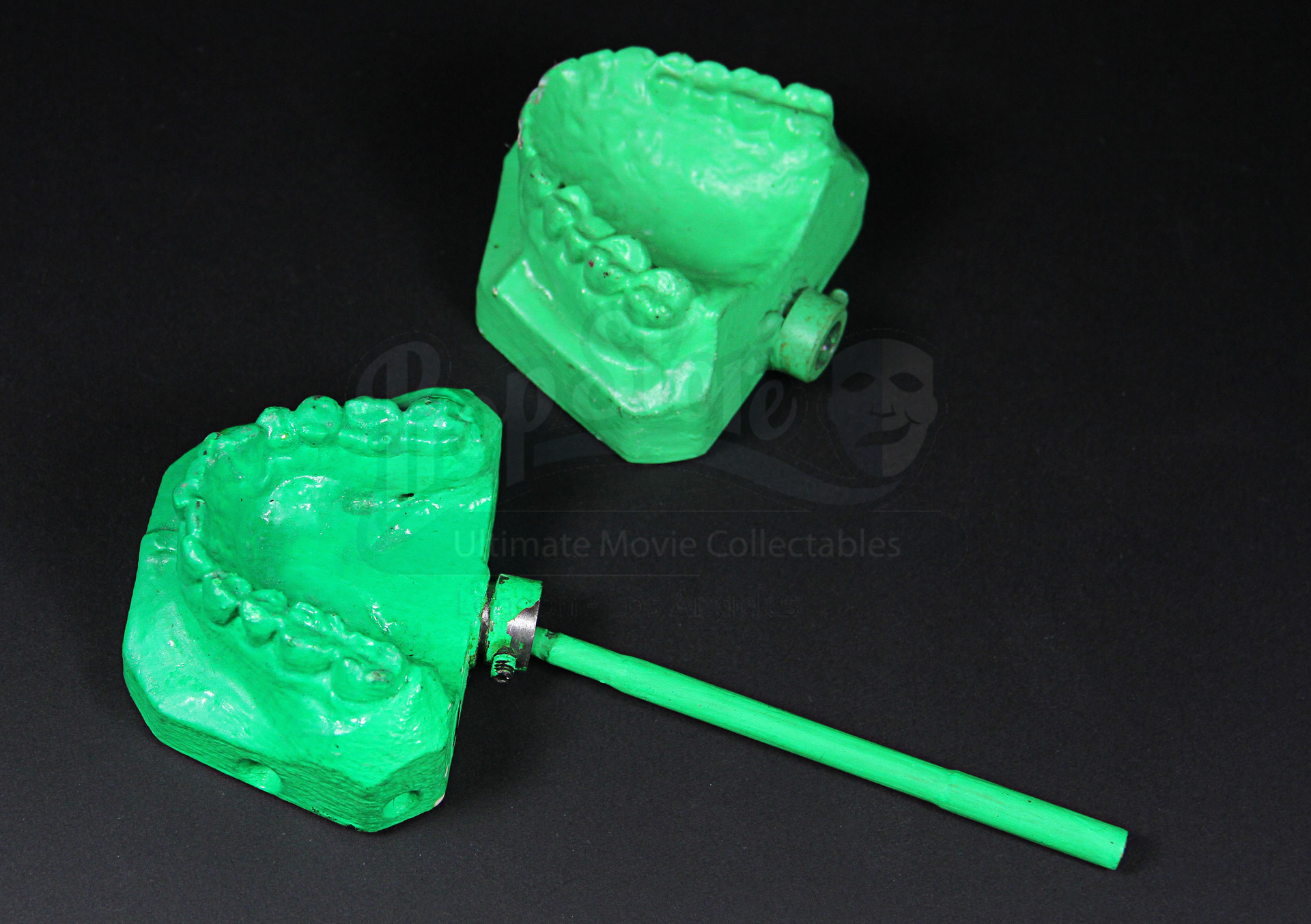 Barnabas Collins (Johnny Depp) VFX Teeth Toothbrush | DARK SHADOWS (2012)