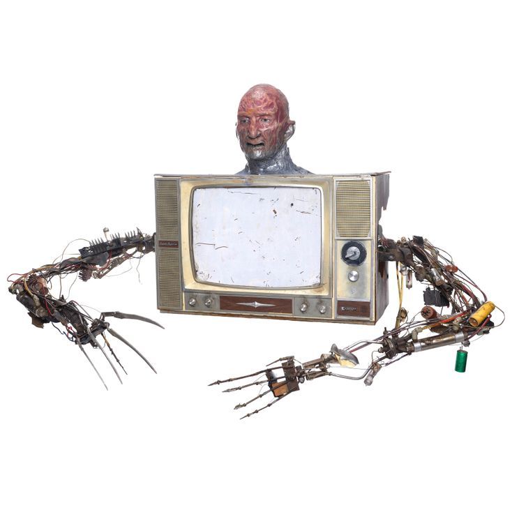 253. Planet Hollywood Collection: Screen-Matched Cable-Controlled ...