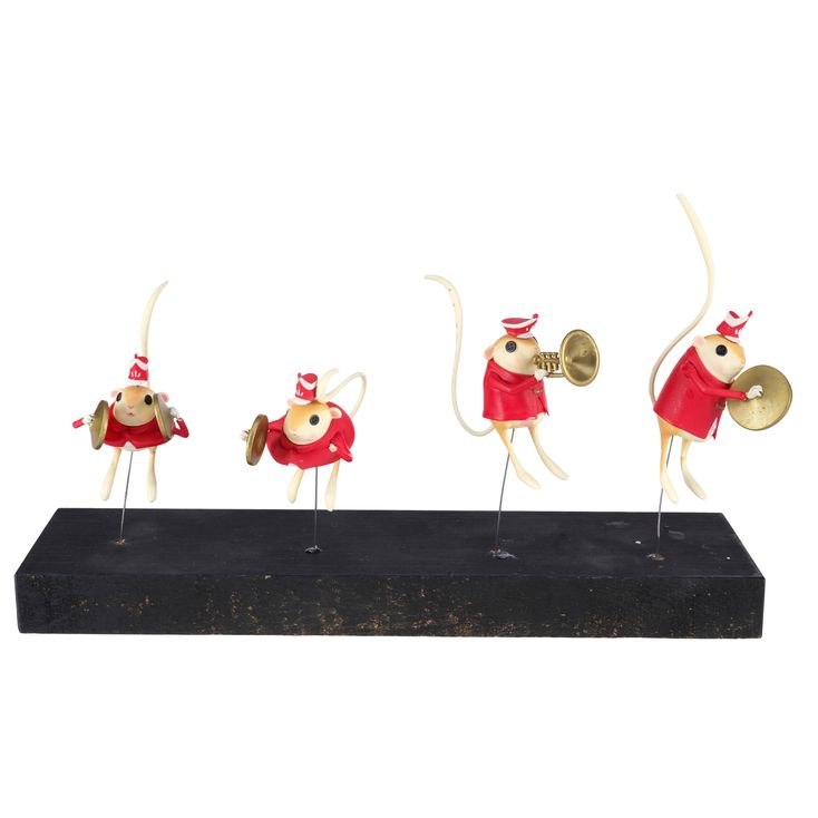 569. Other Mice Circus Stop-Motion Puppet Display | CORALINE (2009)