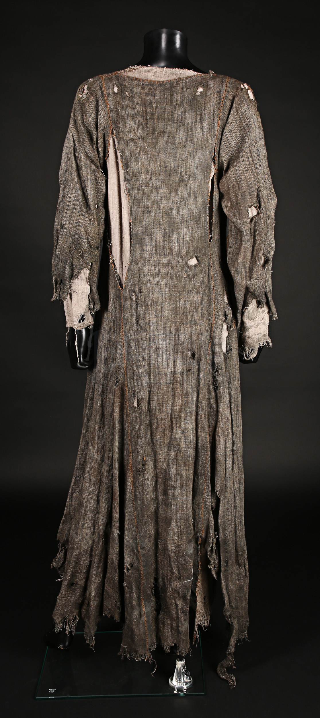 Guineveres (Keira Knightley) Tunic and Red Cloak | KING ARTHUR (2004)