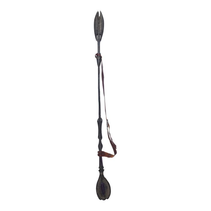 Lot 396. Open MaTok Staff Weapon with Sling | STARGATE SG-1 (TV SERIES ...