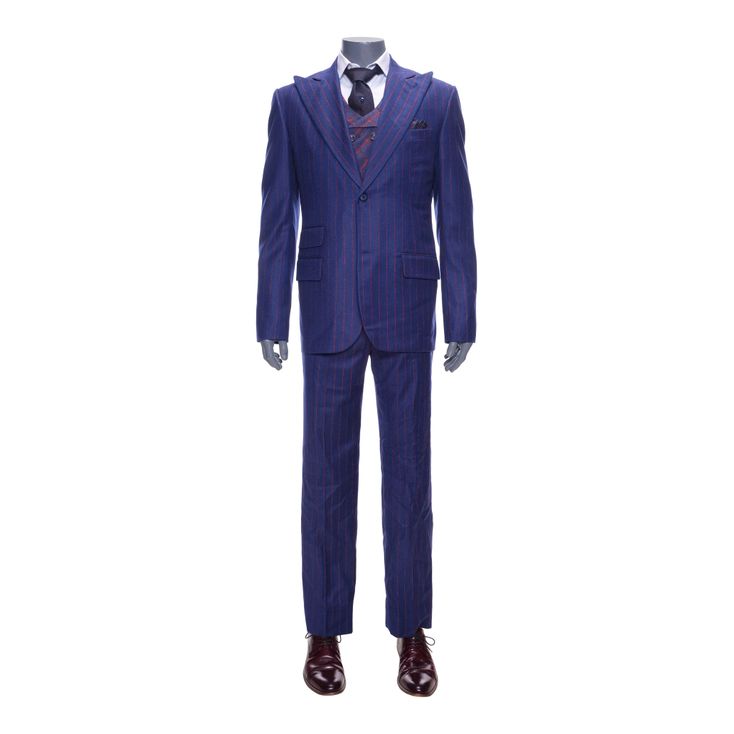 Sir Reginald Hargreevess (Colm Feore) Season 3 Finale Costume ...