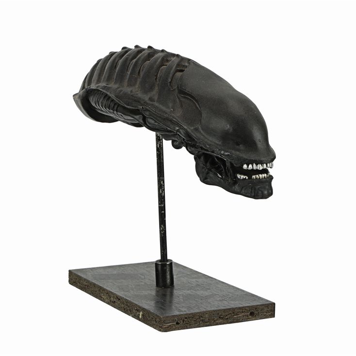 Lot # 862: ALIEN3 (1992) - Production-made Xenomorph Puppet Head