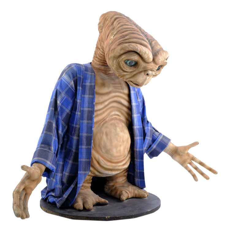 Lot 126 - Universal Studios E.T. Display | E.T. THE EXTRA-TERRESTRIAL ...
