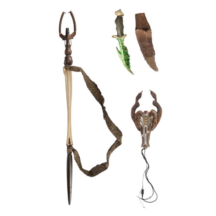 Lot 713. Fatu-Krey Spear, Dagger, and Taser | GALAXY QUEST (1999)