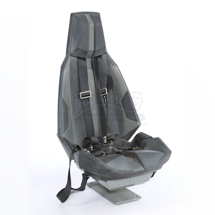 Cloverfield Station Control Chair | CLOVERFIELD PARADOX (2018)