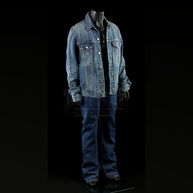 Lot 18 - Justified Auction - Raylan Givens (as portrayed by Timothy ...