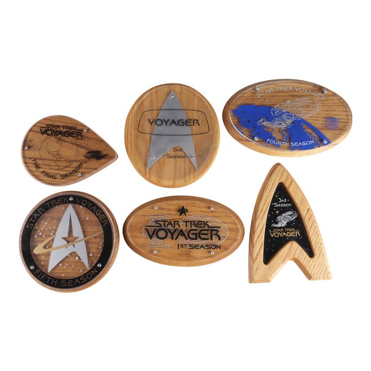 Lot # 1479: STAR TREK: VOYAGER (T.V. SERIES, 1995 - 2001) - Michael and ...