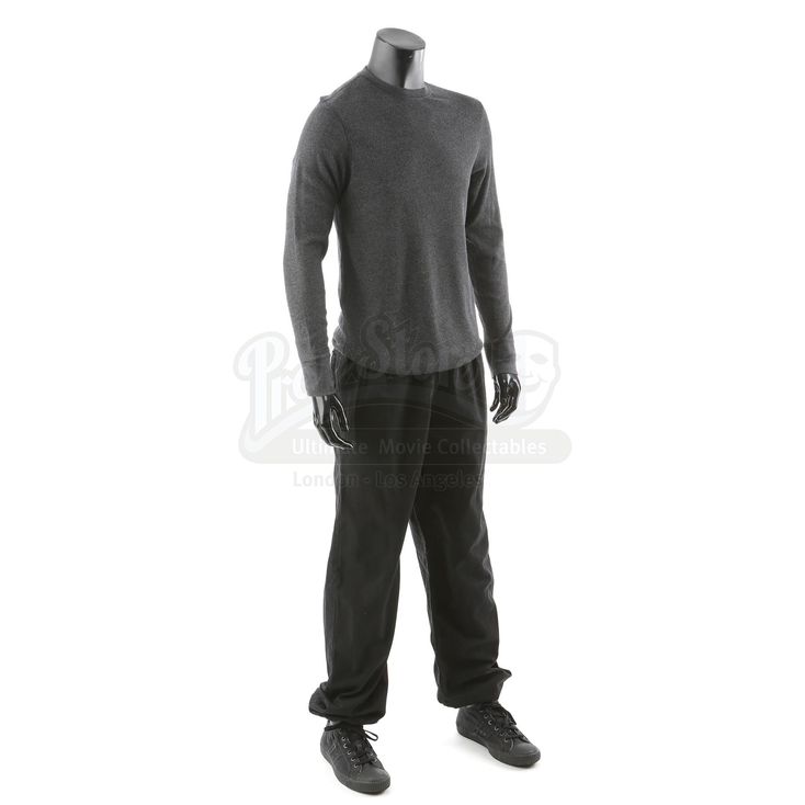 Edward Cullens Training Costume | TWILIGHT SAGA, THE: ECLIPSE (2010)