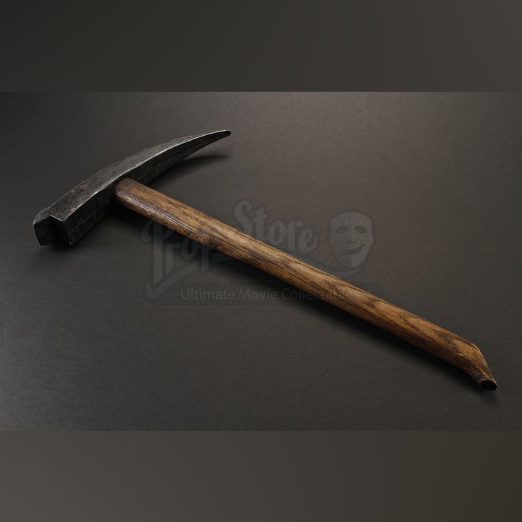 Duirs (Eddie Marsan) Pickaxe | SNOW WHITE AND THE HUNTSMAN (2012)