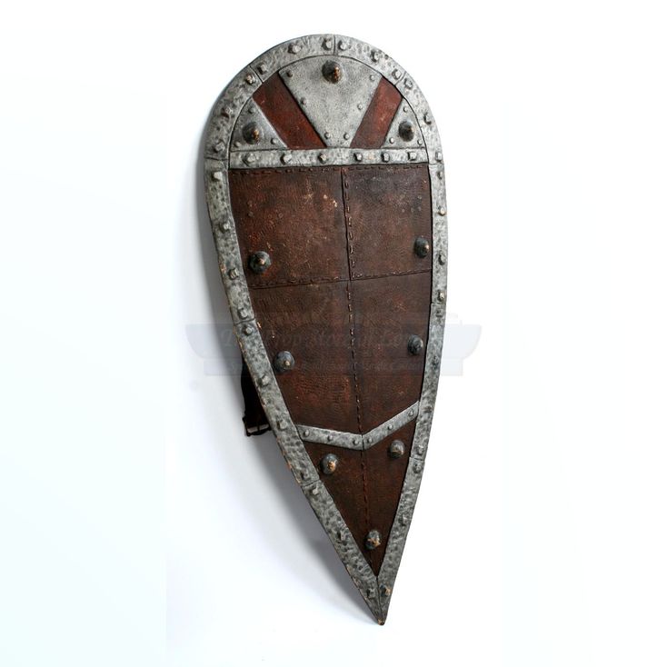 Large Fiberglass Shield | ROBIN HOOD: PRINCE OF THIEVES (1991)