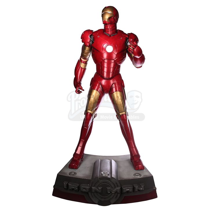 Full-Scale Iron Man Replica Statue | IRON MAN (2008)