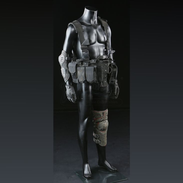 Future Guerilla Soldier Tactical Gear and Armor Pieces | TERMINATOR GENISYS (2015)