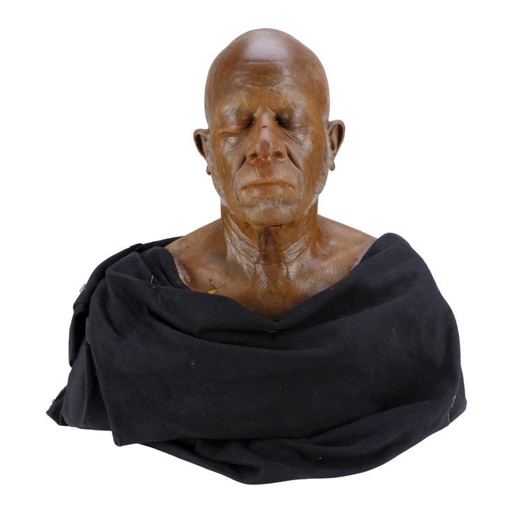 Lot 1372 - Claude Banks (Martin Lawrence) Makeup Test Bust | LIFE (1999)